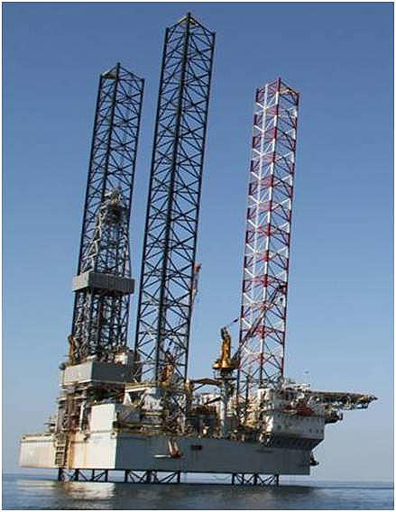 《纵览，中海油服》 $中海油田服务(02883)$ $中海油服(SH601808)$ $中国海洋石油(00883)$ $海油工程(SH600 ...