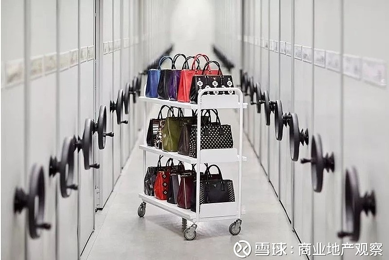 Prada新建筑，一座藏在花园里的工业工厂 地处意大利托斯卡纳阿雷佐，Prada于去年竣工的Valvigna全新工业总部正式掀开序幕。 建筑师 ...