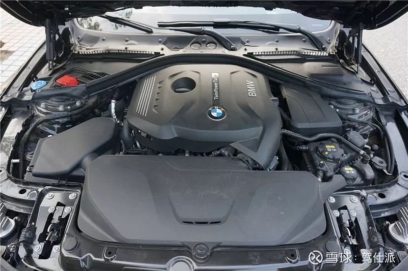 宝马4系双门轿跑（F32）测评：和国产3系有多大差别？｜独立试驾 作为公认的“驾驶者之车”标杆，几乎每一代的宝马3系都有着颇高的人气，最有趣的 ...