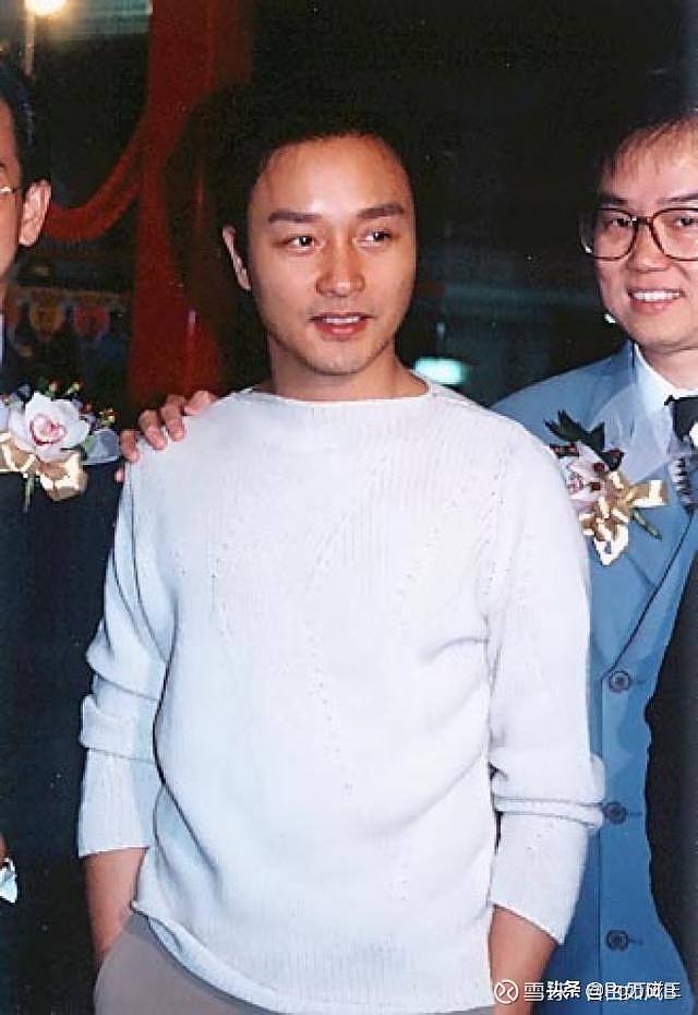 张国荣绝版老照片，一张照片一个故事，真的只比成龙小2岁 今天跟大家盘点一个张国荣那些经典老照片 。 感受他潇洒的一生 。好的演员的作品，我们会 ...