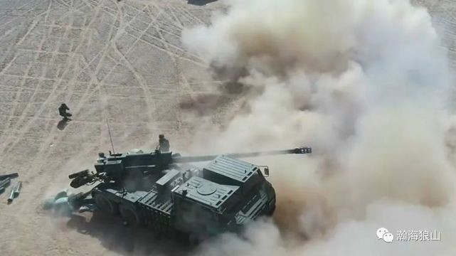 【炮神雷霆怒射】我国新型PCL181型155毫米车载加榴炮直射演练最新系列猛图 【512810】八一军工 · 一指揽尽！基金管理费低至0.50 ...