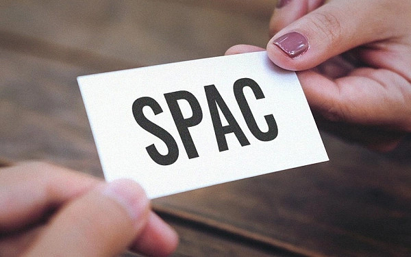 SPACs究竟是什么？为什么突然就大火了？ 华尔街原以为2020年是特殊目的收购公司（SPAC）的大年，结果是，华尔街这回真的鲁莽了。2021 ...