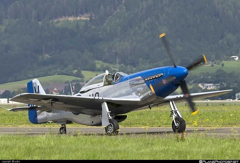 永远年轻的帝国雄鹰——梅塞施密特Bf 109战斗机（下） 今天我们要讲的是后期109的两个主要型号：Bf 109 G以及Bf 109 K ...