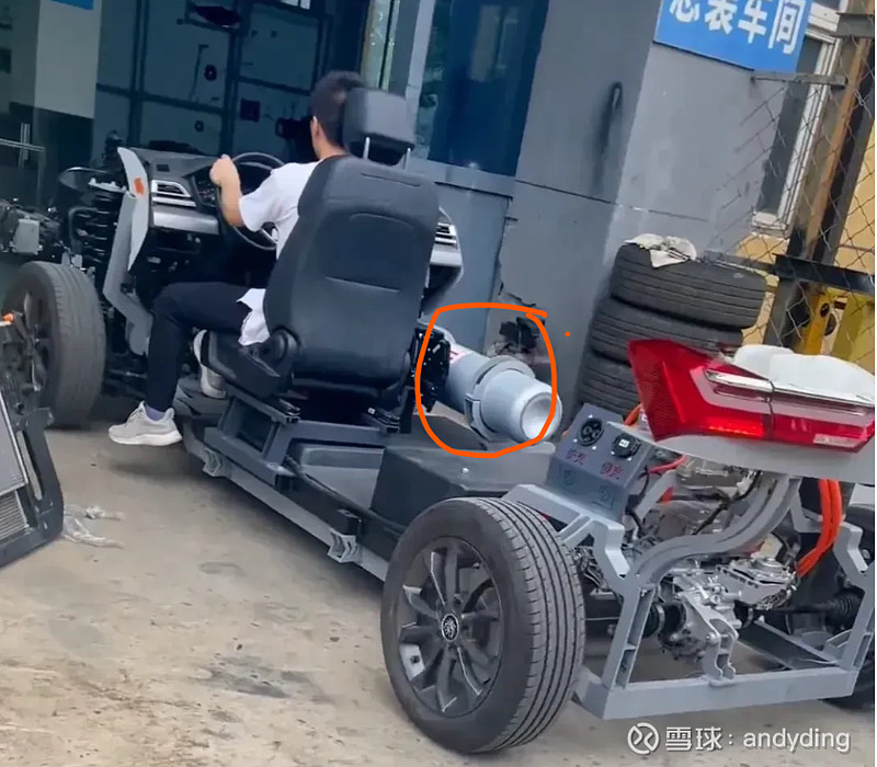 $比亚迪(SZ002594)$ 那是储氢罐吗？ 比亚迪 会那么早搞氢燃料电池研发？按道理也应该从商用车开始。 - 雪球