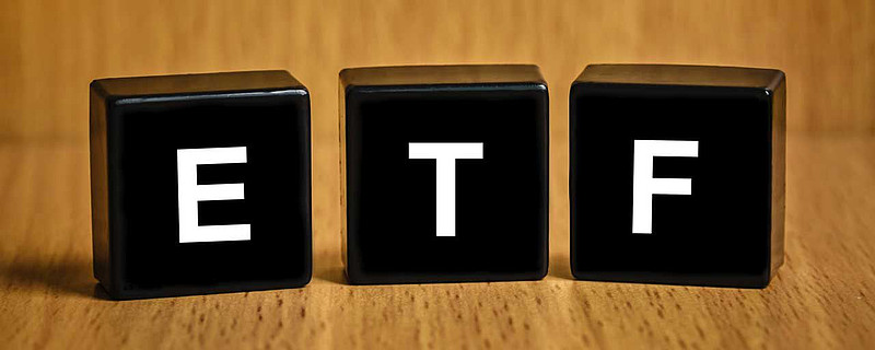 ETF的运作模式和3个价格 ETF的全称是“Exchange-Trade Fund”，中文名“交易所交易基金”。有的也称呼它为“交易型开放式指数基金... - 雪球