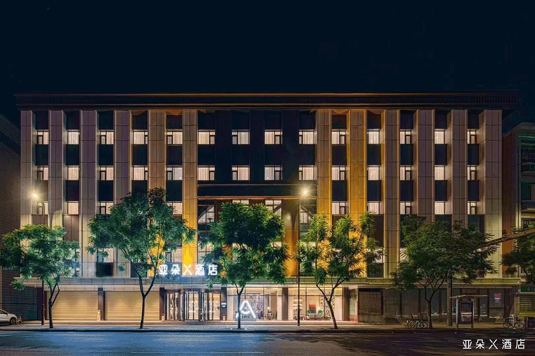 亚朵X酒店：如何以创新运营，颠覆传统酒店营收模式？ 亚朵 X酒店的运营创新在于，聚焦用户的“非住宿需求”。作为酒店业的“新物种”，从经营角度 ...