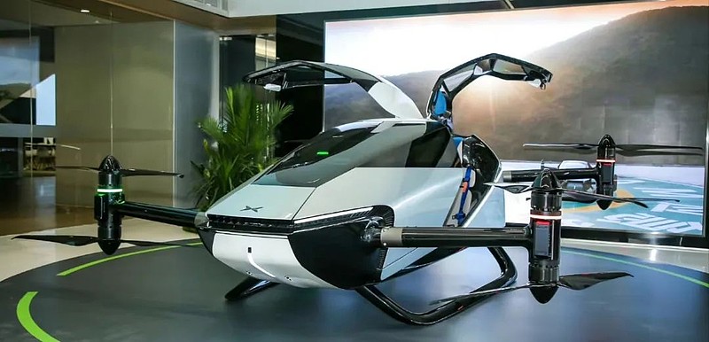 你看好飞行汽车吗？| Lab代表大会 小鹏1024科技日上，小鹏汇天公布了一辆陆空两用的飞行汽车！何小鹏称2024年将量产飞行汽车，售价100 ...