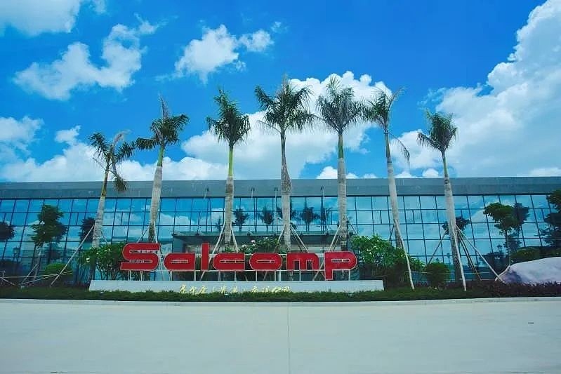 领益智造大动作，扩产印度产能基地员工翻倍至2.5万人 近日 领益智造 旗下子公司赛尔康（Salcomp）对外表示，计划在未来2-3 年内将其在 ...