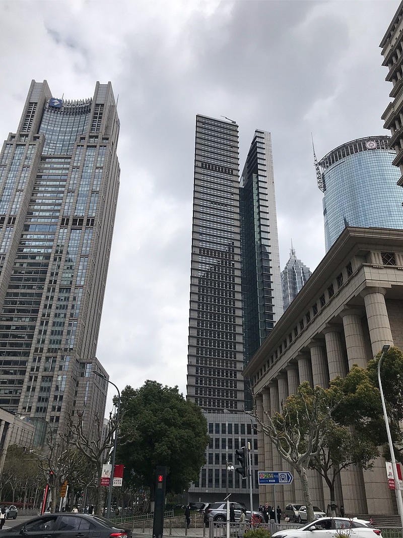 走进上海陆家嘴金融城 Lujiazui Financial 图片实拍于2023年3月31日 Picture taken on 31st ...