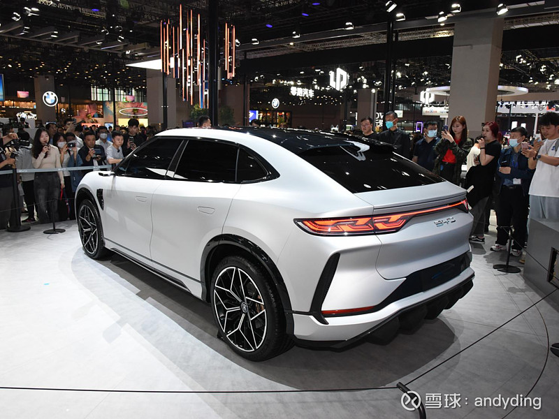 $比亚迪(SZ002594)$ 最喜欢宋L这张图，主要是屁股太帅，更主要是终于看不到“Build Your Dreams... - 雪球