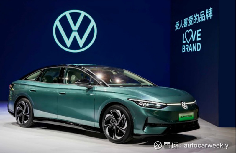 “100%TechCo”：大众转型的速度与决心 文｜Hanne1000家企业，200场发布会，150款新车， 新能源 占比超过1/2。透过以 ...