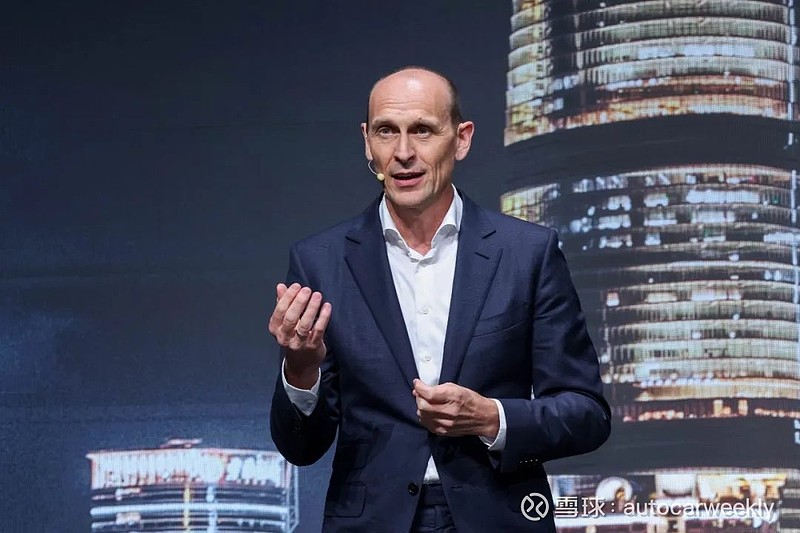 “100%TechCo”：大众转型的速度与决心 文｜Hanne1000家企业，200场发布会，150款新车， 新能源 占比超过1/2。透过以 ...