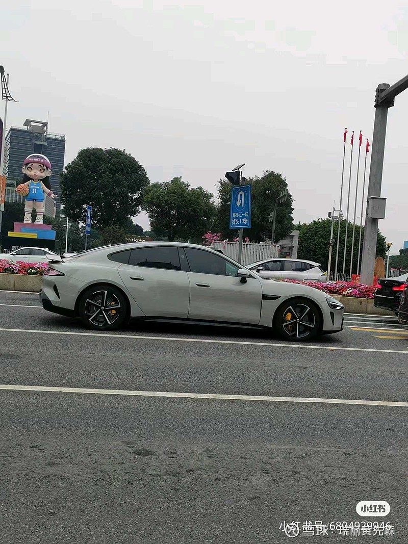 $小米集团-W(01810)$su7 我来提前分析下。1. 外观 低趴的轿跑车 长度b++车 ，轴距c级。颜值9.5-1... - 雪球