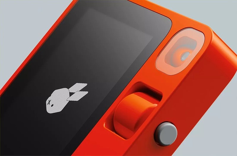 个人AI设备的时代来了：rabbit r1是怎么火的？ 过去几年，不少人都认为在个人电脑和智能手机之后，AR 设备将成为下一代个人计算平台。而 ...