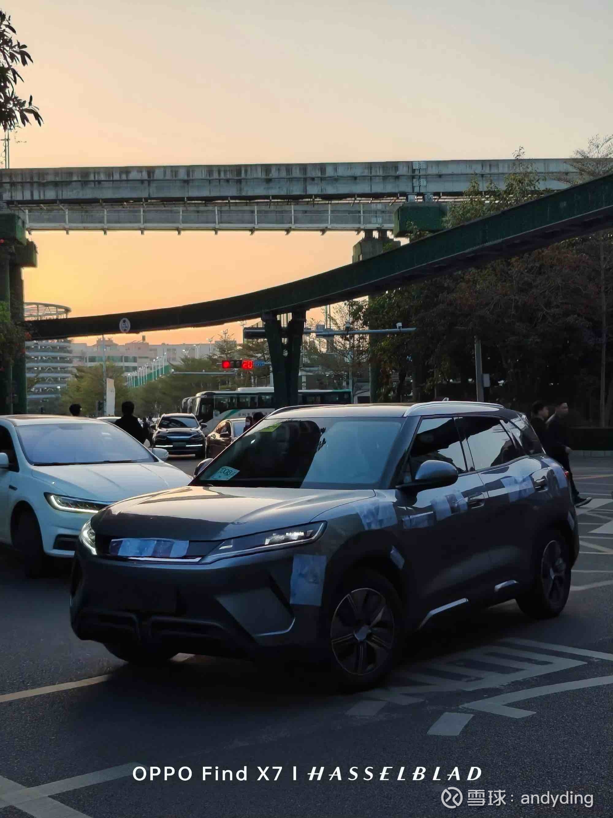 $比亚迪(SZ002594)$ 中国结版的元up几无伪装的谍照，参加梦想日的媒体人拍到的。 - 雪球