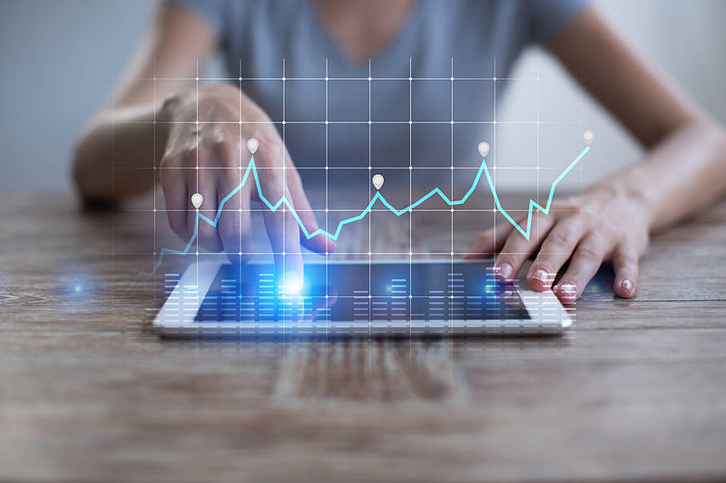 惠誉：下调秦淮数据长期本外币发行人评级至“BB”，展望“稳定” 久期财经讯，2月2日，惠誉评级已将中国运营商中立数据中心 秦淮数据集团 控股 ...