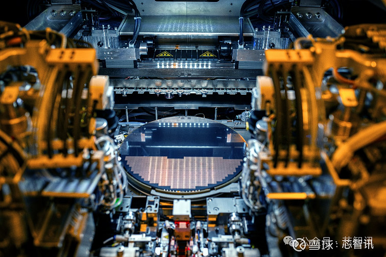 英特尔工艺路线图曝光：Intel 14A或将2026年量产！ 2月22日凌晨， 英特尔 宣布推出为AI时代打造、更具可持续性的系统级代工 ...