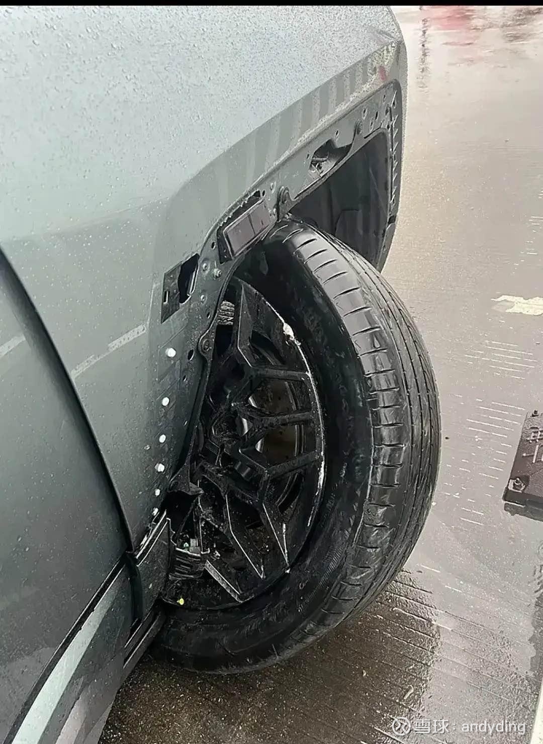 $比亚迪(SZ002594)$ 看看这么粗的轴也能断，除非碰撞角度奇巧撞上最具破坏力的部位， 比亚迪 看样子要好好查查供... - 雪球