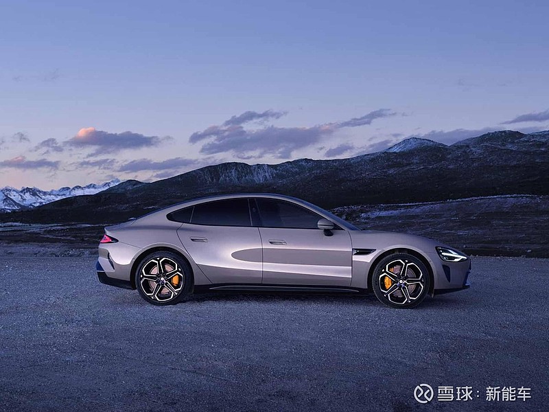 两分钟看完小米汽车上市发布会要点 3月28日晚， 小米 汽车发布会在北京举行。除了 小米集团 创始人、董事长雷军亲自介绍 小米 首款新能源汽车小米SU7外... - 雪球