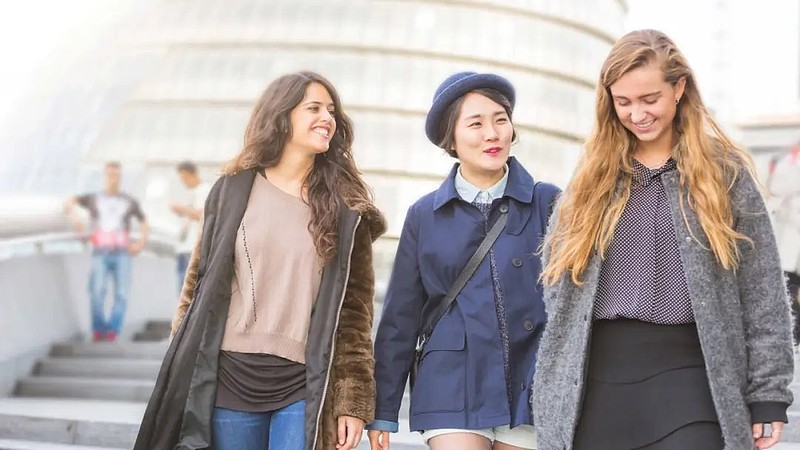 首个在中欧美获批的“中国籍”单抗生物类似药出炉！ · 汉曲优®（美国商品名：HERCESSI™，欧洲商品名：Zercepac®）是在中国、欧盟 ...