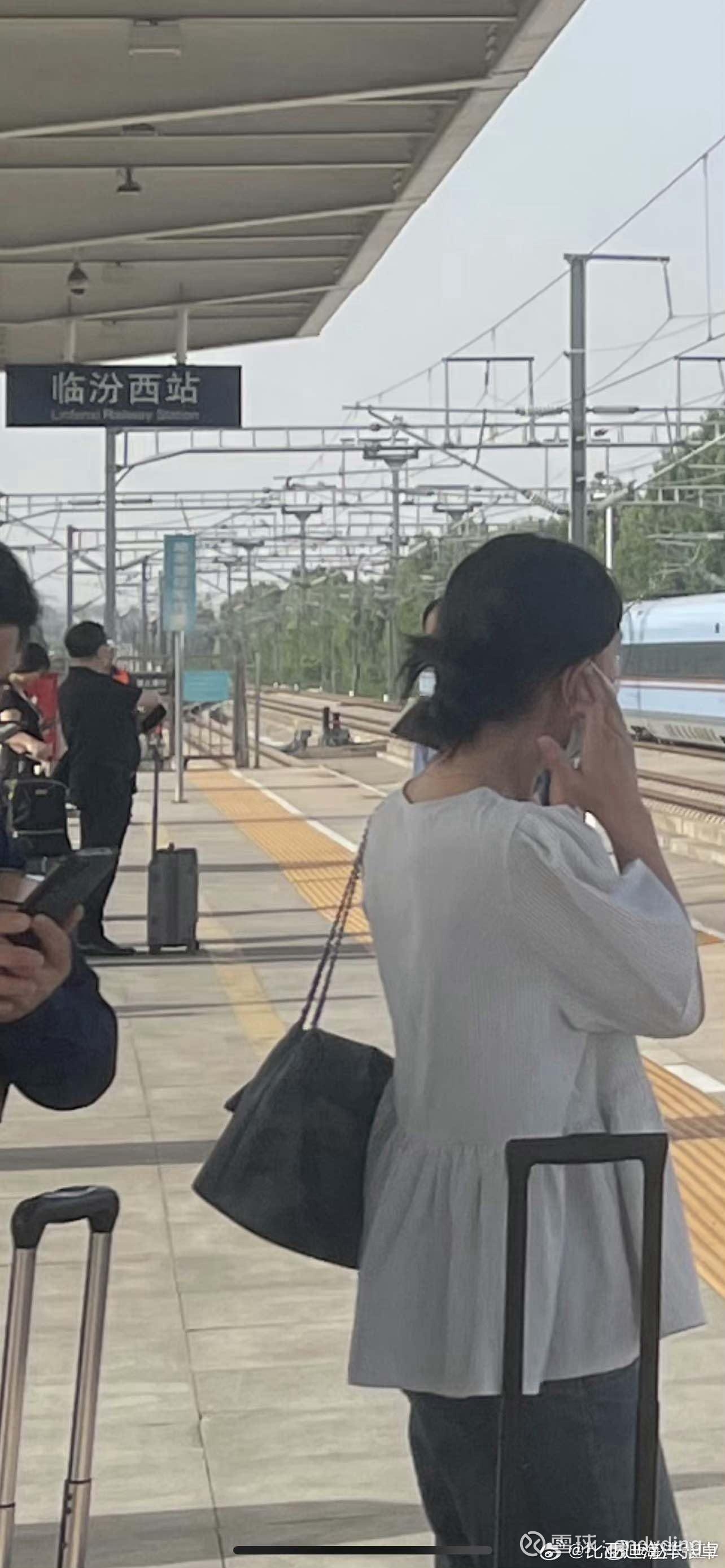 $比亚迪(SZ002594)$ 王总从西安跑到山西调研市场了，带领着五大品牌老总。王总经常现身全国各地的4s店应该不是主... - 雪球