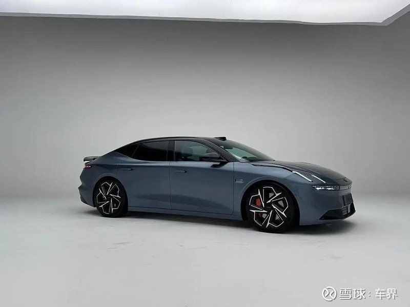 领克版“小米SU7”？领克Z10实车曝光，极氪001同平台，气场不输保时捷 Tips：点击上方蓝色【车界】获取更多精彩内容 导读作为同平台、同级别的相近车型，设计上的细微差别并不会影响消费者的 ...