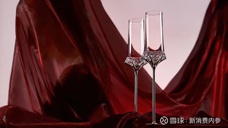 专访：用东方非遗打造中国的“玻璃时尚家居品牌”，MU16如何闪耀器皿器物赛道？ 这是新消费智库第2466期文章 新消费导读 MU16何以找到自我觉醒的16小时？作者：亦行 编辑：竺天 审核 ...