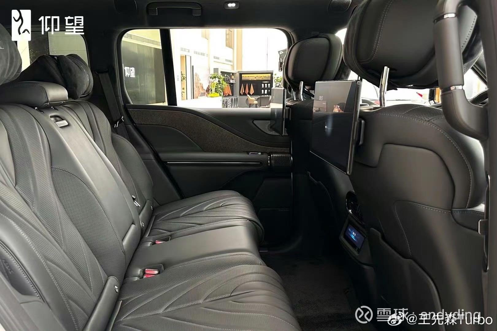 $比亚迪(SZ002594)$ 仰望U8、方程豹8和方程豹5内饰。 - 雪球