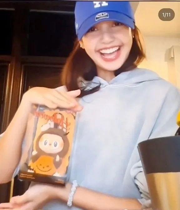 泡泡玛特杀回千亿 | 消费巴士 出品 | 消费巴士10月22日，韩国女团BLACKPINK成员Lisa在社交网络上Po出视频， 开心 地展示她 ...