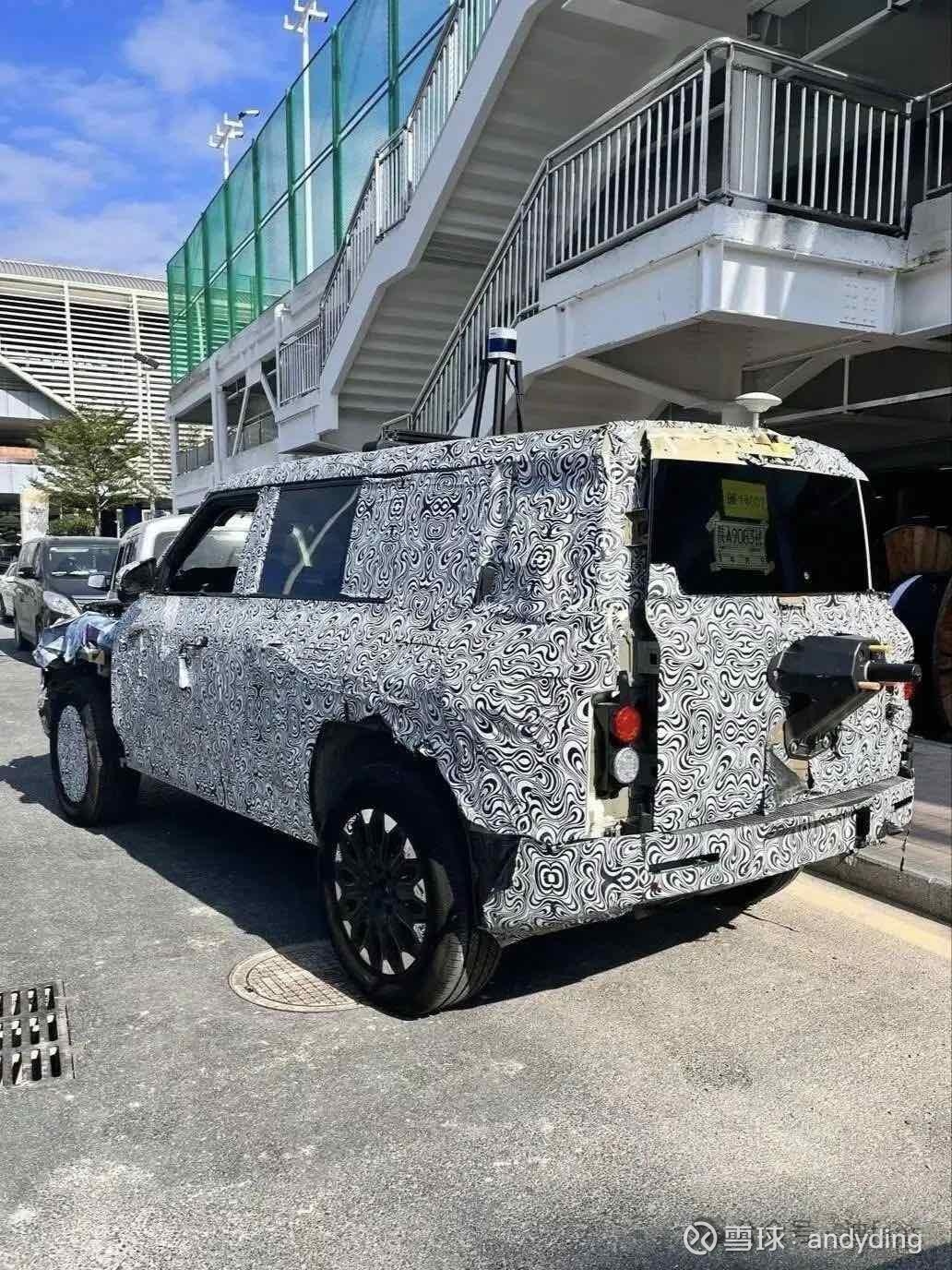 $比亚迪(SZ002594)$ 的确仰望U8空间有点小（备胎存在显得长），L版应该满足了不少增量消费者。我的理解越野能力... - 雪球