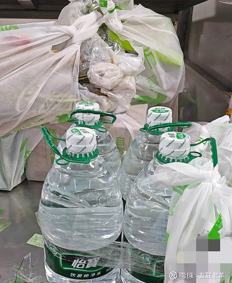 【小象超市生意是真不错，订单一个接一个没停】 $美团-W(03690)$ 的这个自营前置仓业务，我也用，感觉生意确实可以，还特意路过季华路的某店门时，停下来看了几分钟... - 雪球