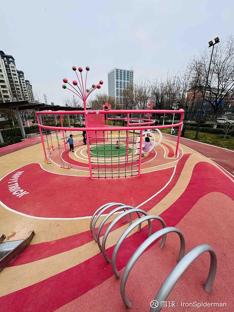 QNMD，昨天清仓 伊利 和白酒，今天就这么搞。这么上涨不会持续，肯定不会持续，不健康！今天起的晚，早午饭一起。$上证指... - 雪球