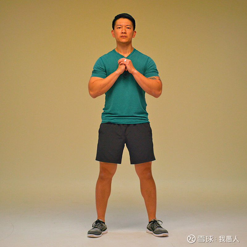 如何做完美的深蹲 由 希拉里·阿豪尔 视觉效果 网页链接{Theodore Tae}深蹲是一种全身动作，有时被称为“所有运动之王”。它对于 ...