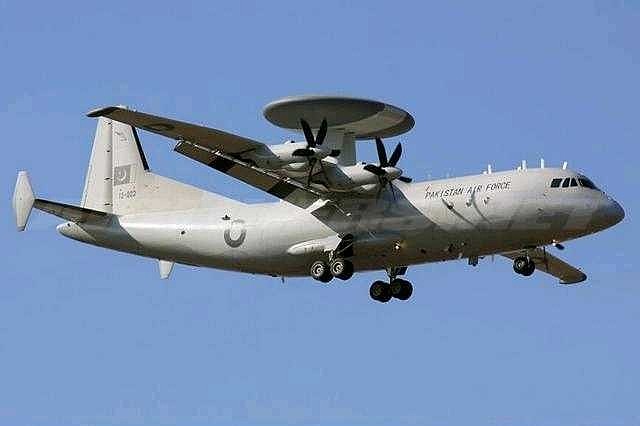 从被遗忘的ZDK-03说起 5月7日晚，在巴方取得梦幻般的KZ胜利后，我们欢呼雀跃，国产歼10CE战机和PL15E空空DD(E为外贸型号后缀 ...