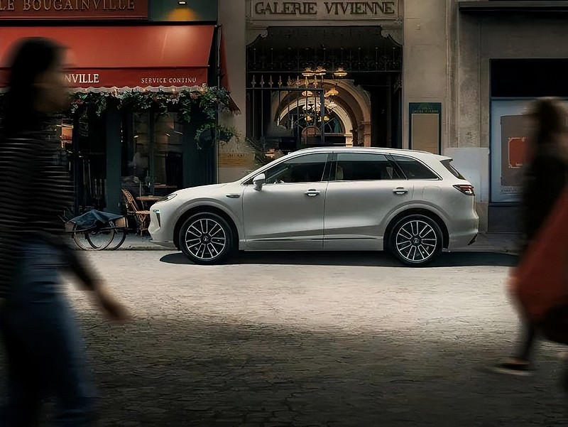 尚界H5搭载HUAWEI ADS 4，余承东官宣今日开启预定 今天，尚界正式发布！尚界作为华为与 上汽 $上汽集团(SH600104)$ 携手打造的第五个鸿蒙智行品牌，主要聚焦于20... - 雪球