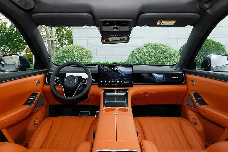 新款问界M7增程/纯电双版本9月23日首发，续航高达1600km 9月5日，全新问界M7正式启动预售。此款车型提供Pro +、Max、Ultra三种版本以供消费者选择。其增程版的售价自2 ...