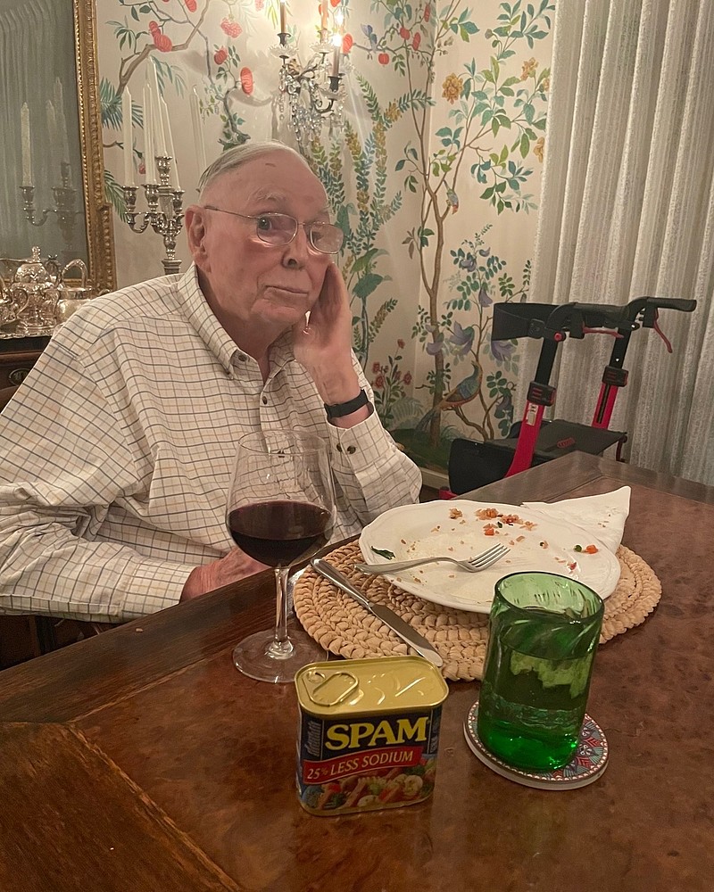 The Untold Story of Charlie Munger’s Final Years 原文翻译版：“直到去世那天，他的大脑仍在高速 ...