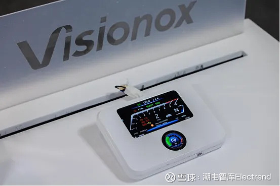 SID DW2025应用：维信诺AMOLED打造智能交互新体验 作为全球显示领域最具影响力的盛会，SID DW2025 汇聚了显示行业最新风向的创新应用。 维信诺 携多款多领域创新应用... - 雪球